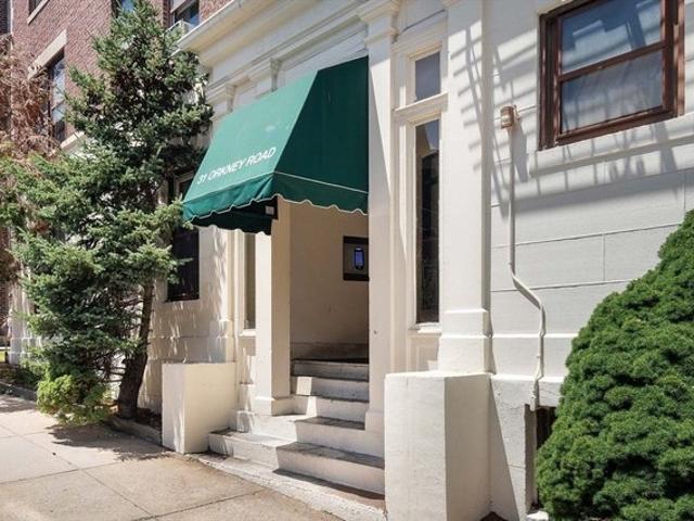 31 Orkney Rd Unit 23, Boston, MA 02135