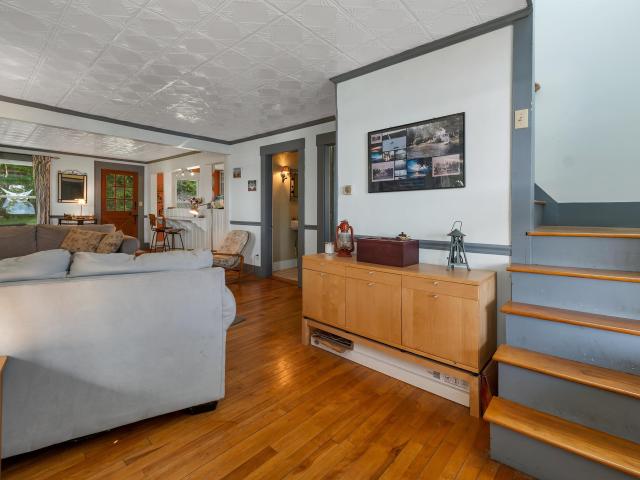 31 Pitchwood Island