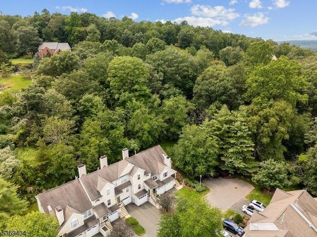 31 Rainier Ct, Allamuchy Township, NJ 07840