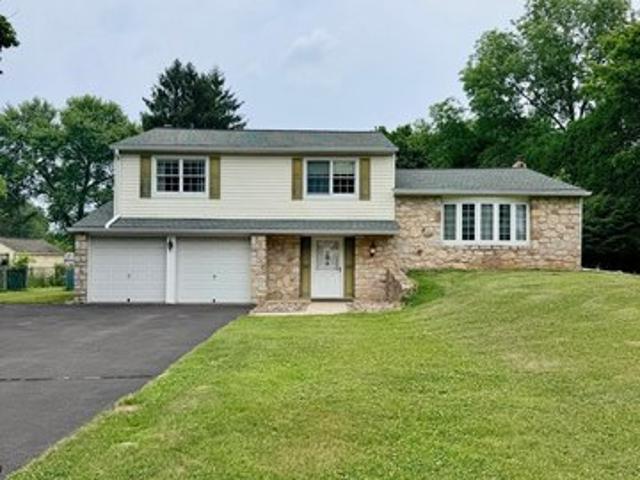 31 Rembrandt Ln, Southampton, PA 18966