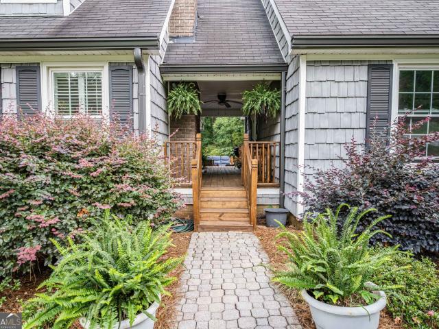 31 Ridgefield Drive SE