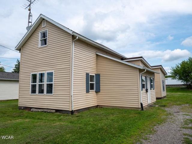31 S Belmore St, Leipsic, OH 45856