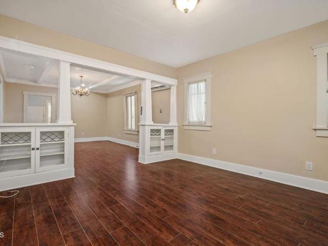 31 S Parkwood Avenue
