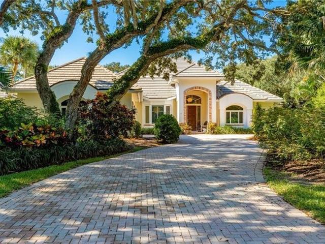31 S White Jewel Ct, Vero Beach, FL 32963