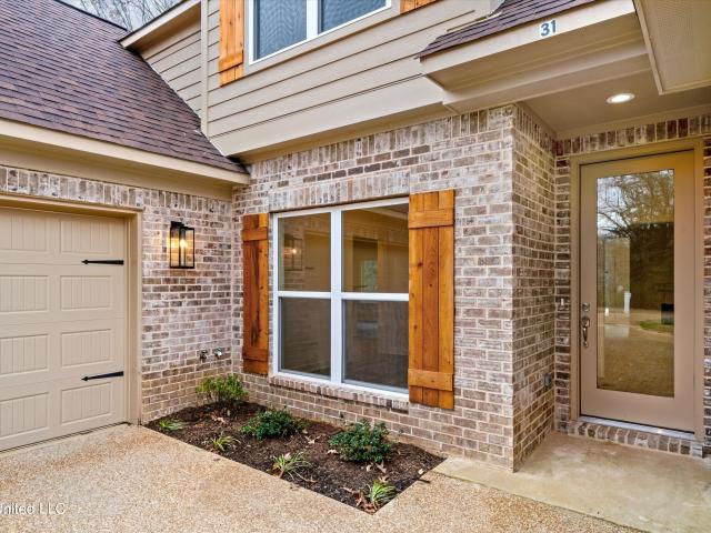 31 Scattered Oaks Drive