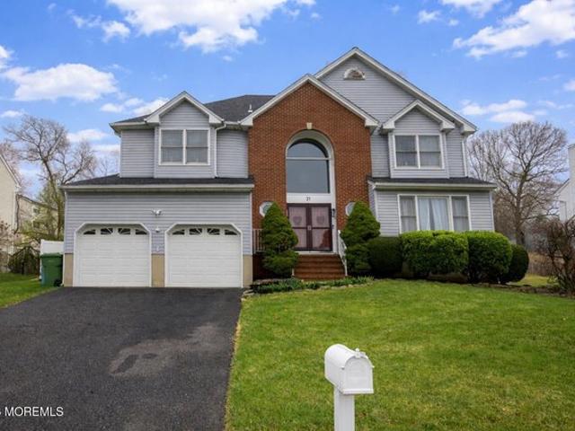 31 Scarlet Dr, Parlin, NJ 08859