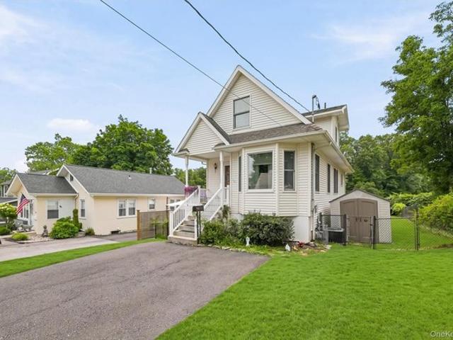 31 Schreiber St, Tappan, NY 10983