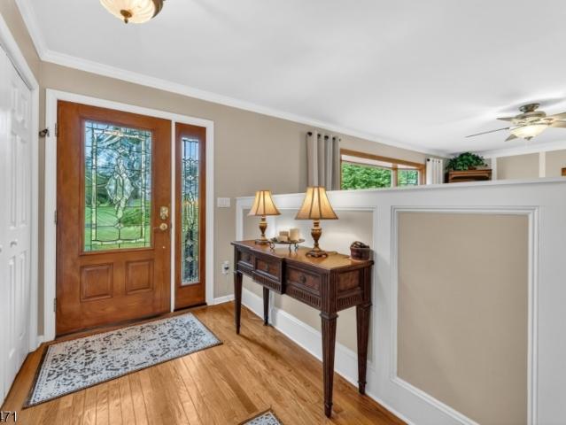 31 Samuel Dr