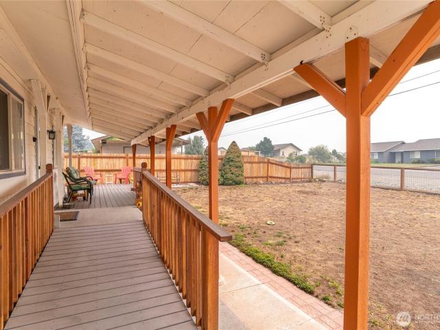 31 Sand Flat Road