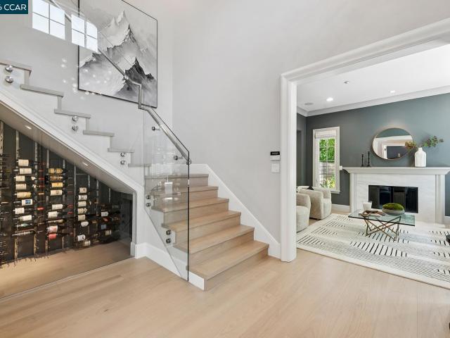 31 Sandy Ct