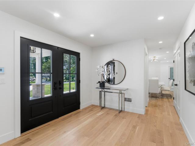 31 Saw Mill Road