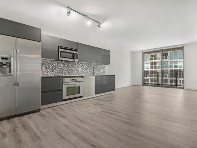 31 SE 6th St #2006 Miami, FL 33131