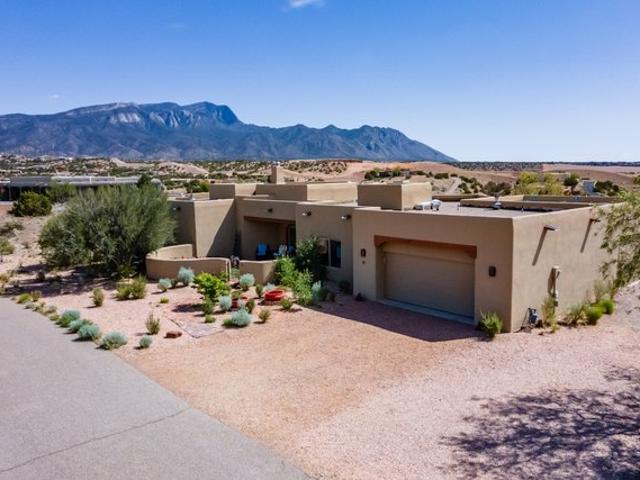 31 Second Mesa Dr, Placitas, NM 87043