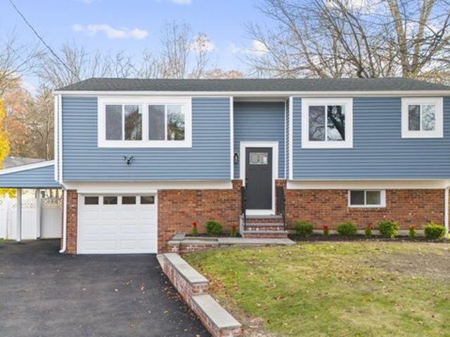 31 Sussex Pl, Stamford, CT 06905