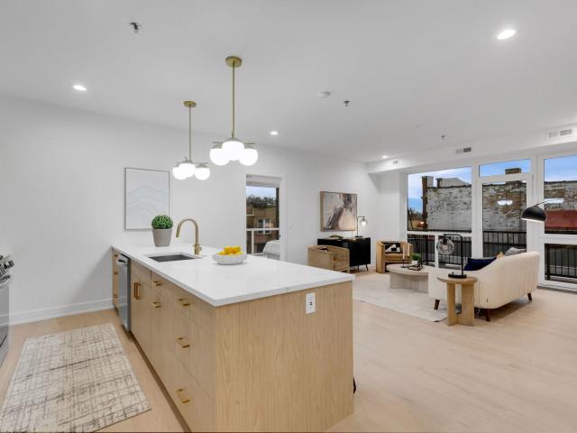 3204 N Kostner Ave, Unit 303, Chicago, IL 60641 | Compass