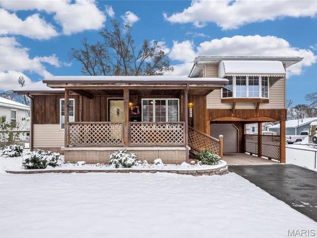 3204 Amherst Ave, Collinsville, IL 62234
