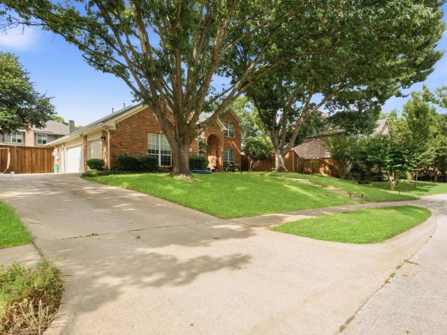 3204 Chaucer Lane
