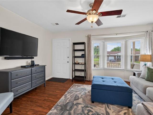 3204 Hancock DR