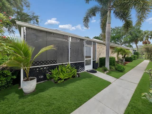 3204 Lakemont Ct, Palm Beach Gardens, FL 33403 | MLS #B26011 | Compass