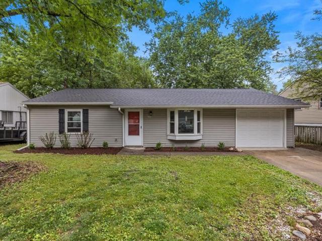 3204 Sylvan Dr, Champaign, IL 61821