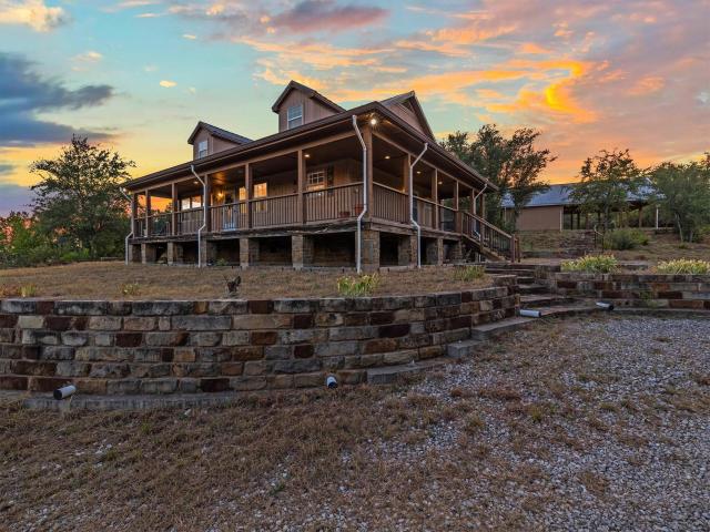 3204 Tabletop Mountain Dr