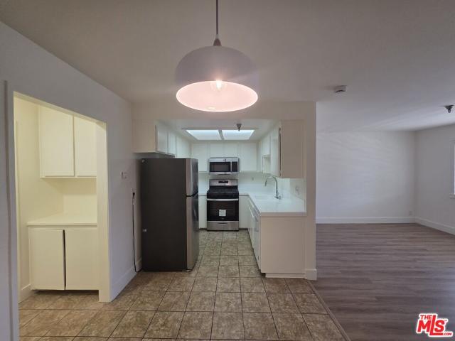 3204 th St, Unit 2, Hawthorne, CA 90250 | MLS #26740 | Compass
