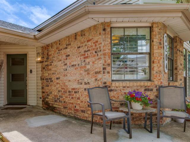 3204 Trevolle Pl, Dallas, TX 75204 | Compass