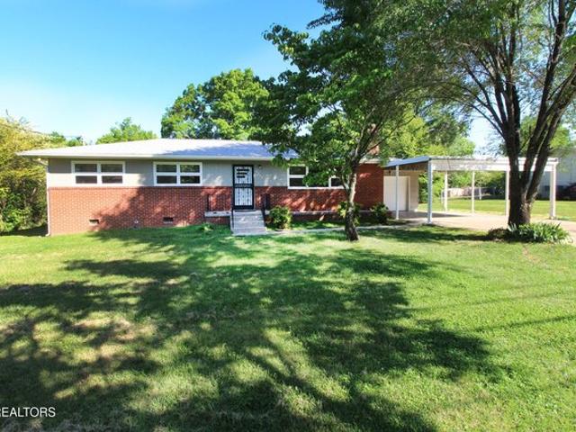 3204 Walnoaks Rd, Knoxville, TN 37921