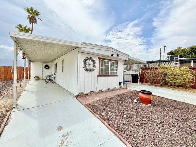 32059 Westchester Dr, Thousand Palms, CA 92276
