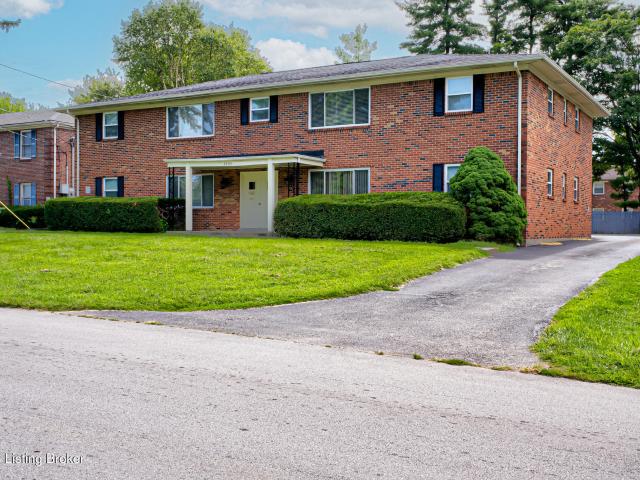 3205 Orchard Manor Cir