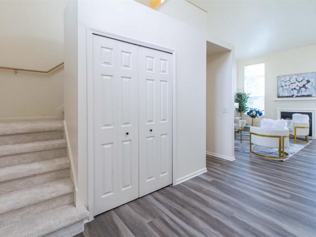 3205 Aldwych Circle