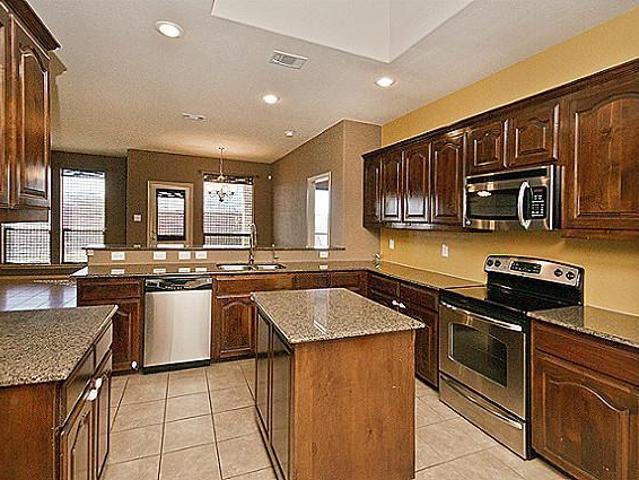 3205 Buckthorn Lane
