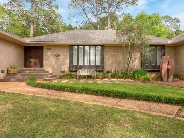 3205 Foxridge Road