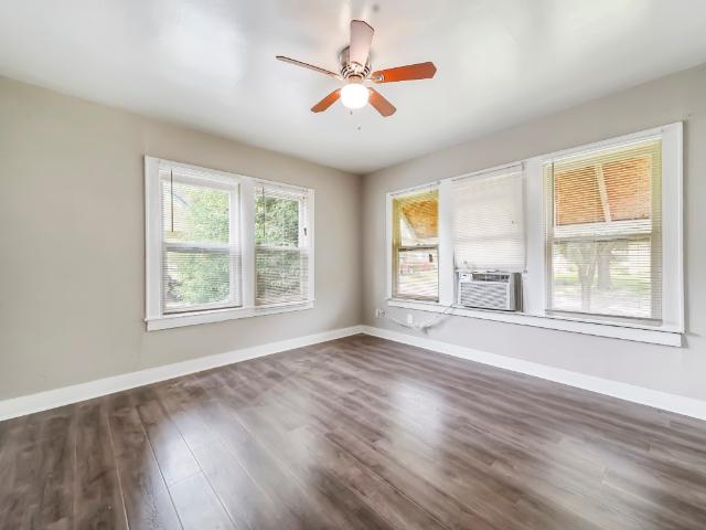 3205 Illinois St, Baytown, TX 77520 | MLS #12206 | Compass