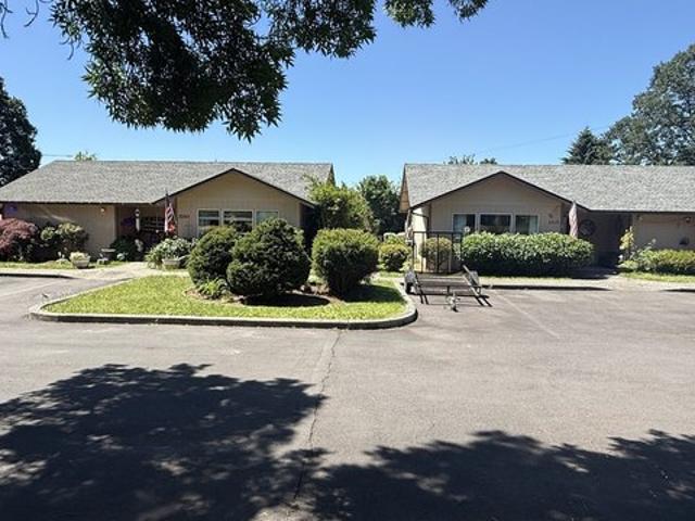 3205 Pacific Way, Longview, WA 98632