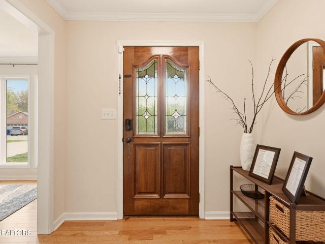 3205 Roanoke Circle