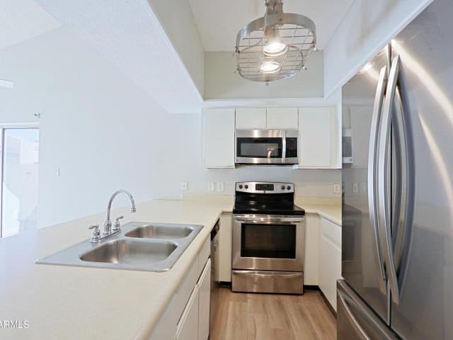 3205 W LOMA Lane # 3