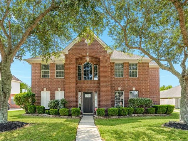 3206 Braesview Dr, Pearland, TX 77584