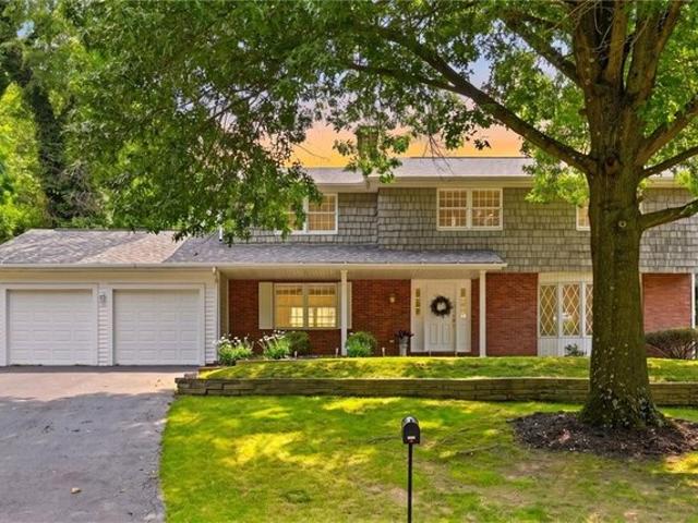 3206 Brunton Dr, Glenshaw, PA 15116