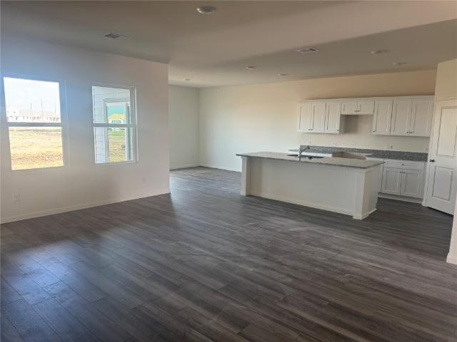3206 Diamond Vw Ln, Angleton, TX 77515 | MLS #63955 | Compass