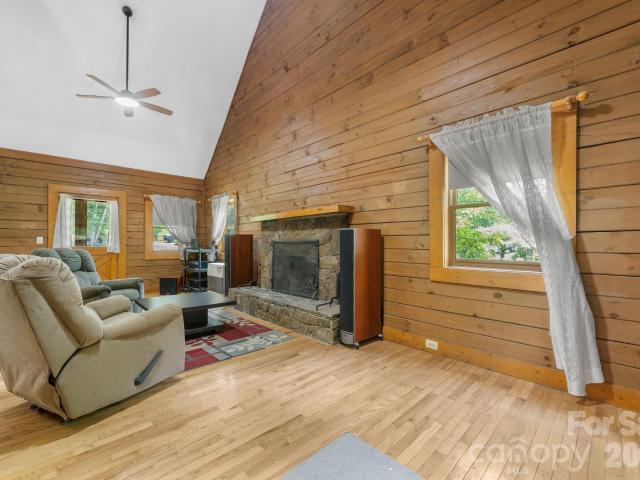 3206 Fork Mountain Road