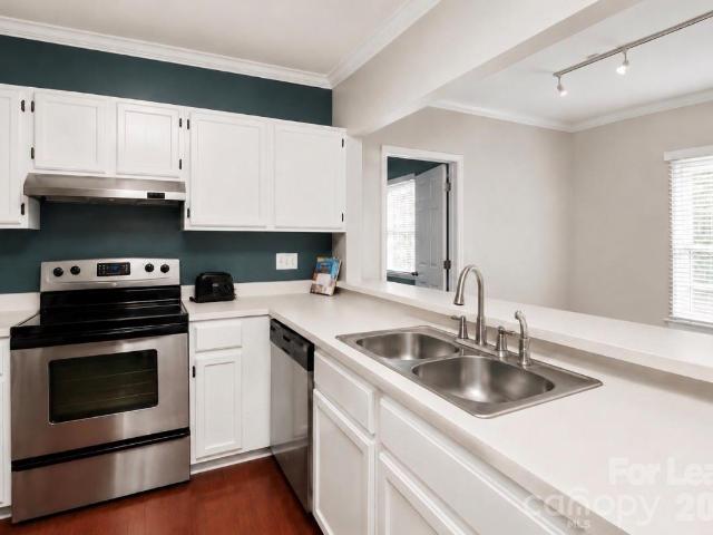 3206 Selwyn Farms Lane # 4