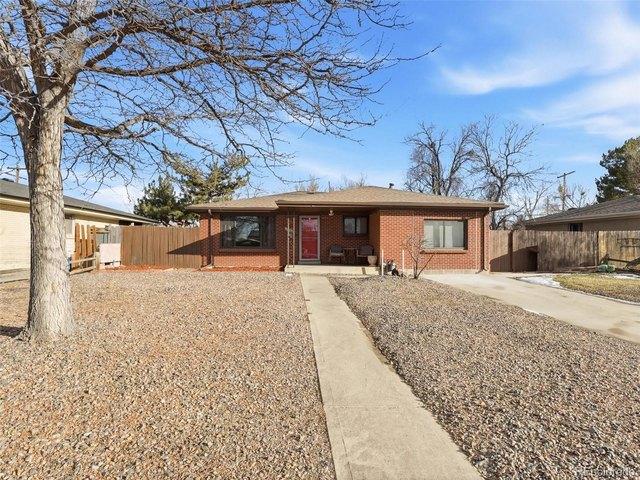 3206 Vaughn St N, Aurora, CO 80011