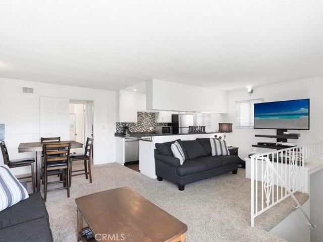 3206 W Balboa Boulevard