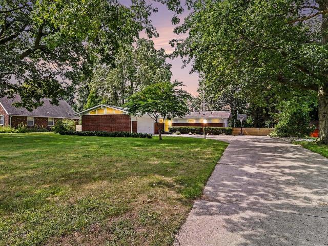3206 W Valley View Drive