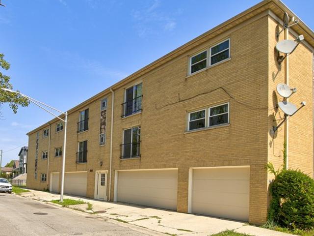 3207 N Pontiac Ave Apt 2S, Chicago, IL 60634