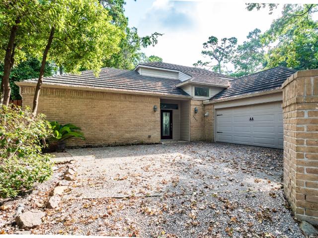 3207 Breezy Pines Court