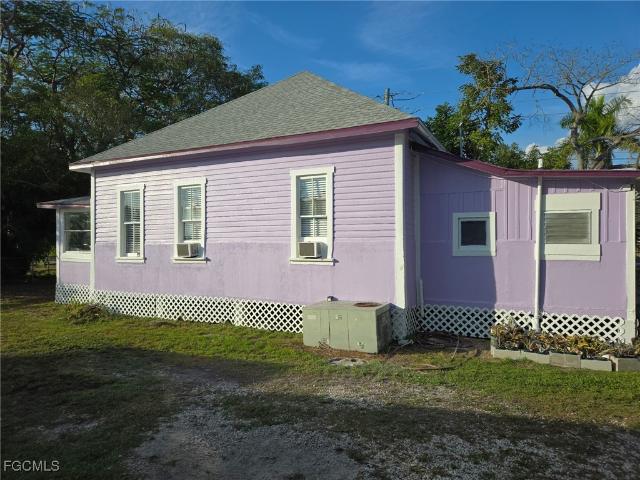 3207 Broadway, Fort Myers, FL 33901 | MLS #2025023