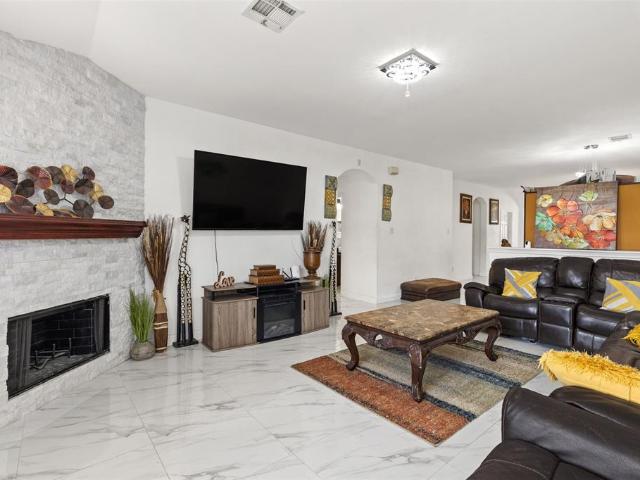 3207 Candlebrook Drive