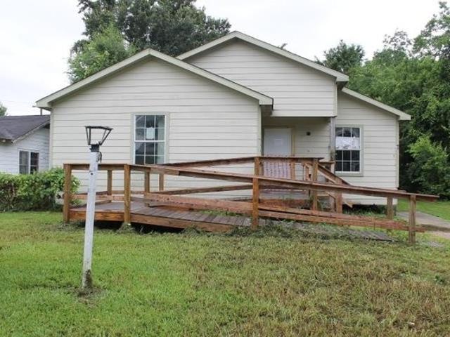 3207 Corley St, Beaumont, TX 77701